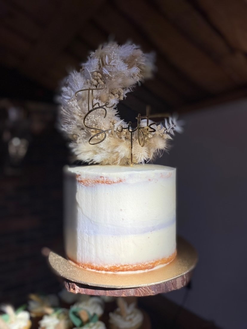 Dried floral half moon cake topper – Stix & Stems